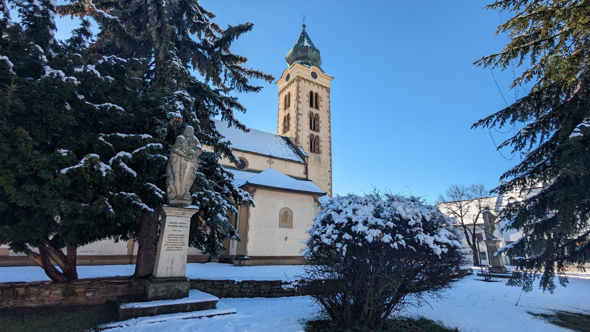 Kostol sv. Mikuláša v centre mesta Liptovský Mikuláš